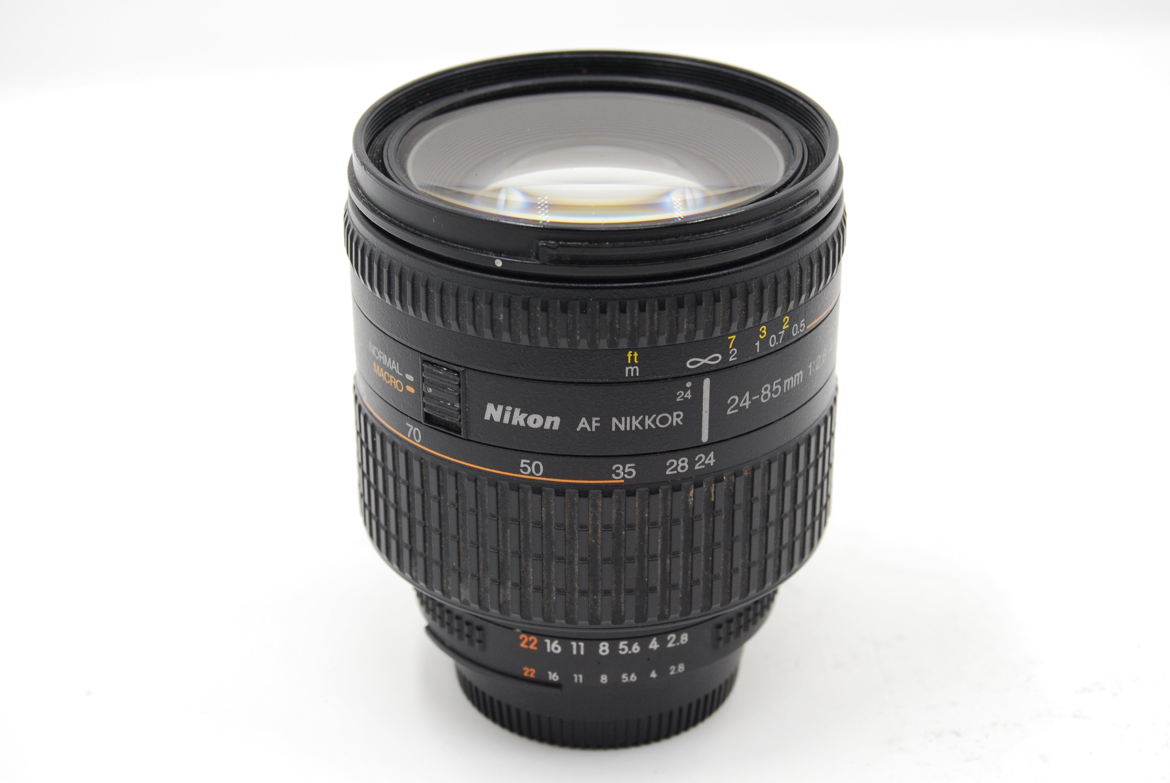 USED Nikon 24-85mm F2.8-4 AF D Lens